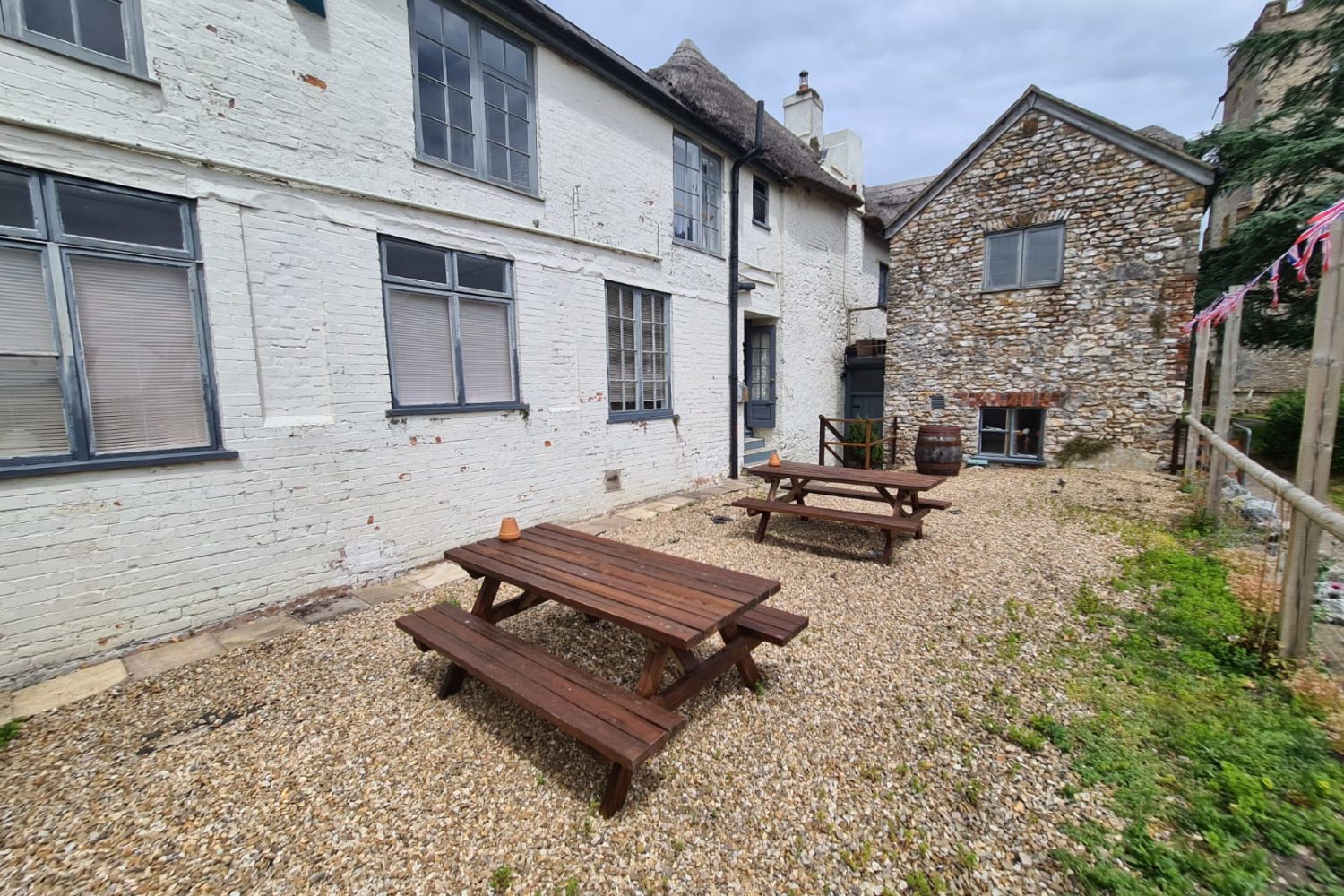 Yarcombe - Free-of-Tie Pub | Blue Alpine
