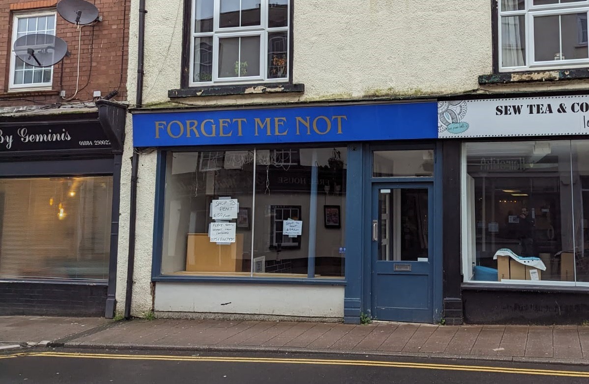 Tiverton - Retail Shop | Blue Alpine