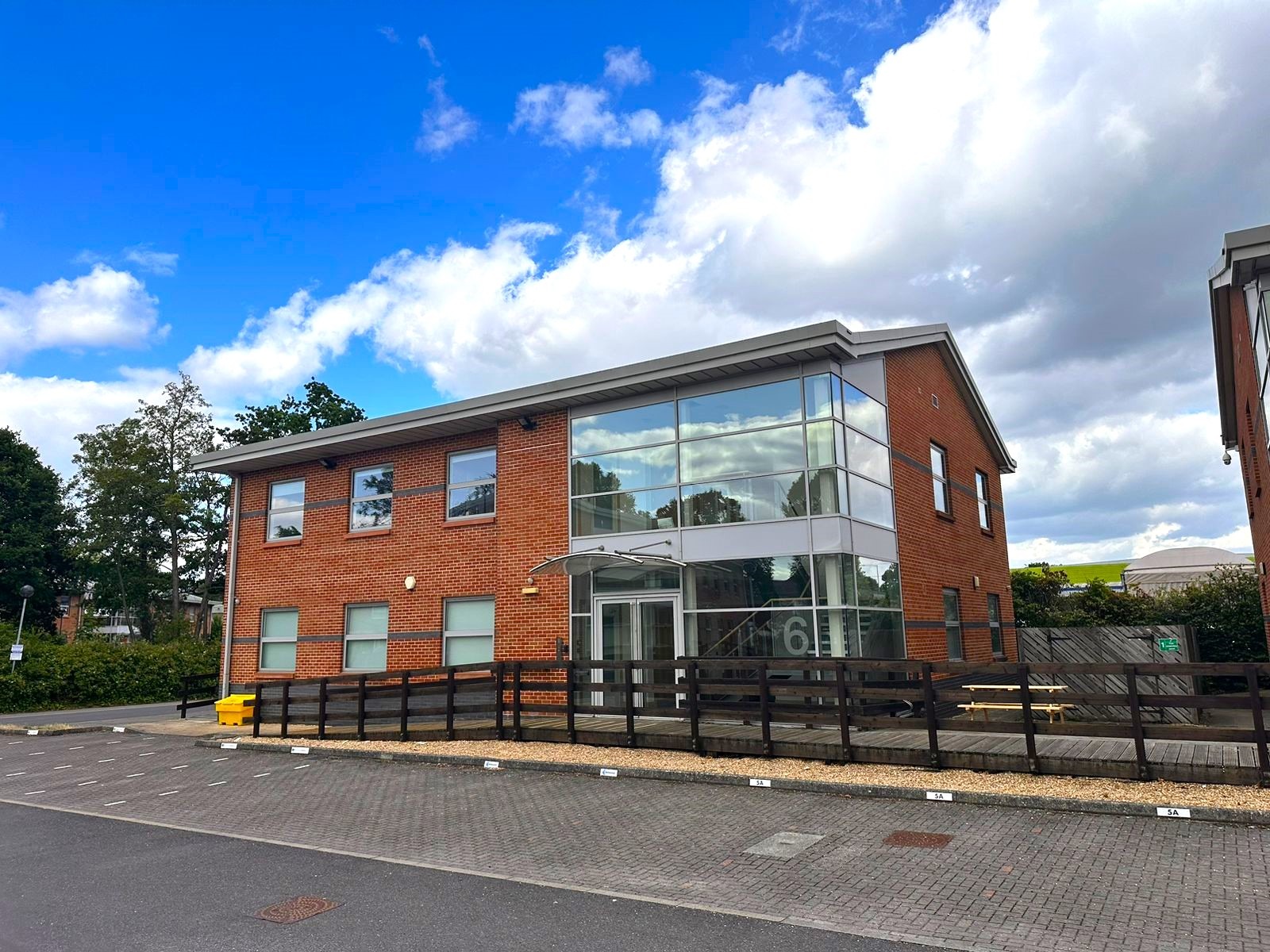 Wokingham - Office Building with Parking | Blue Alpine