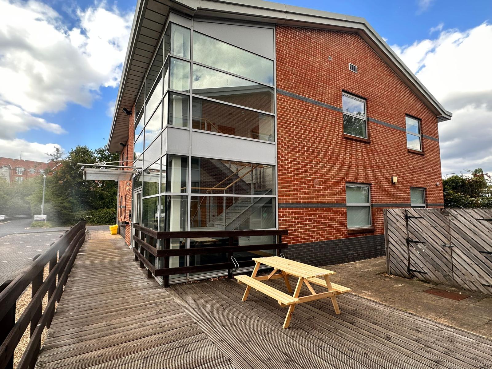 Wokingham - Office Building with Parking | Blue Alpine