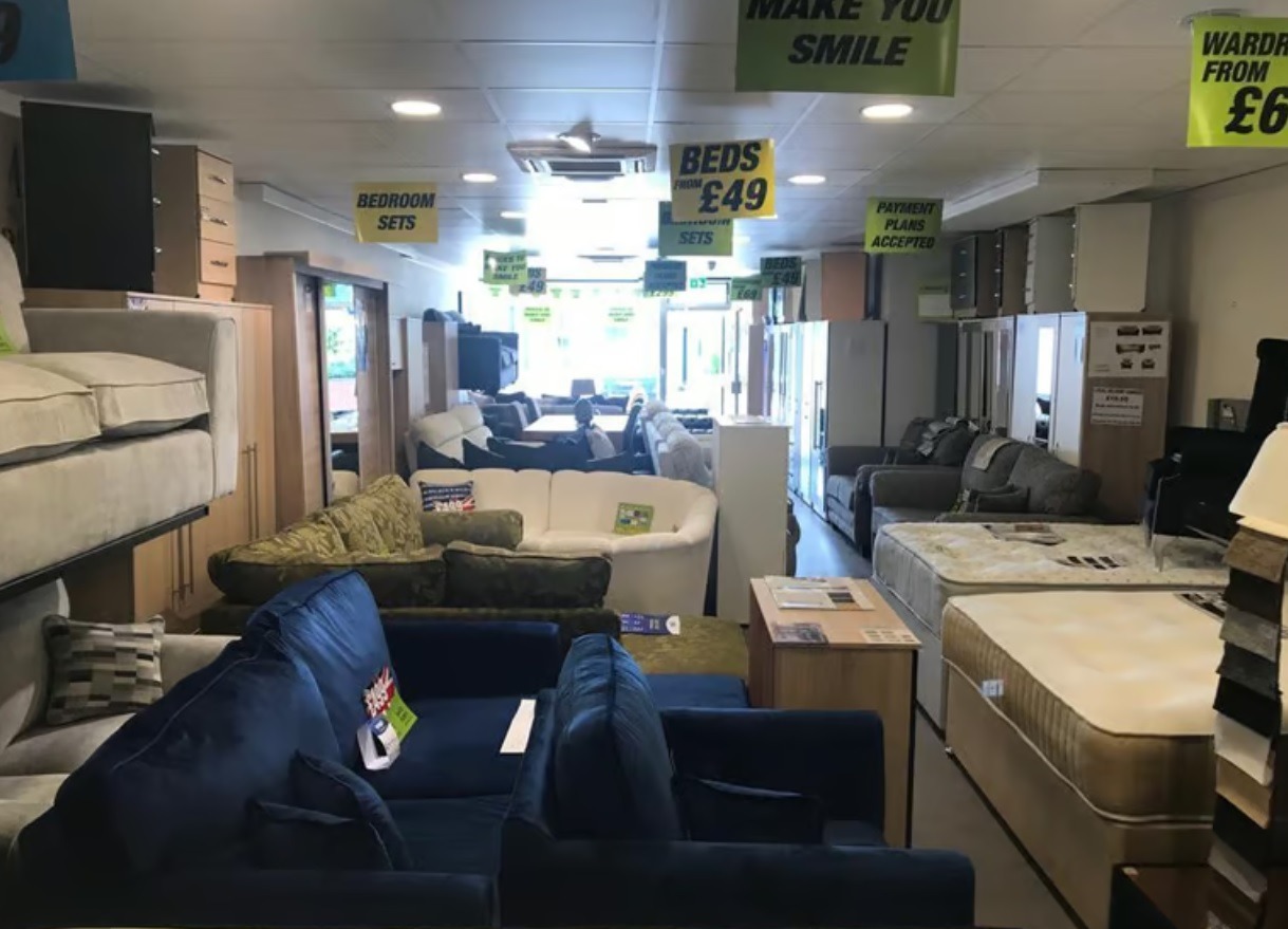 Crewe - Retail Shop | Blue Alpine