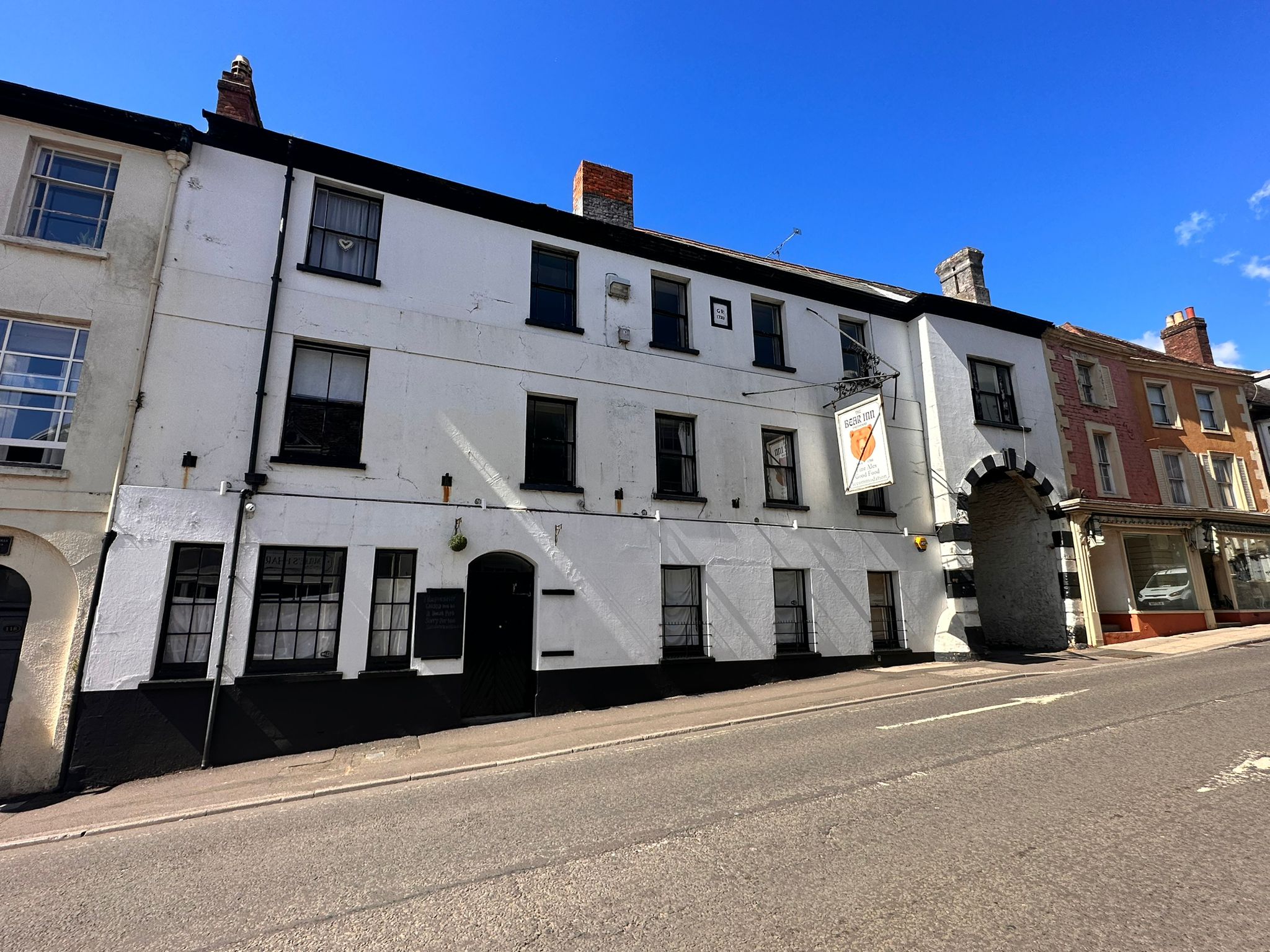 Wincanton - Free-of-Tie Pub Inn | Blue Alpine